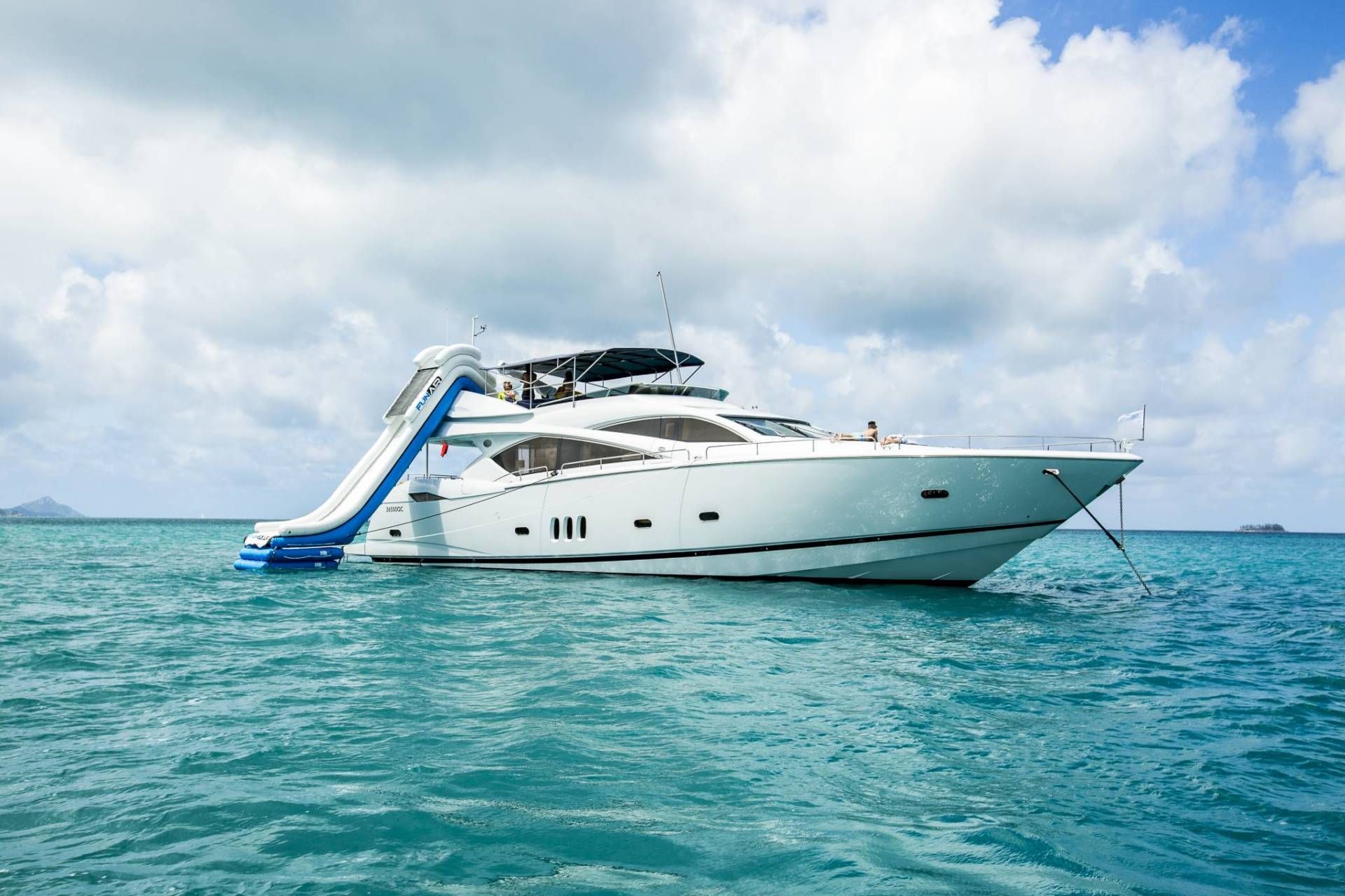 ALANI Luxury Yacht | Whitsunday Luxury Yacht Charters