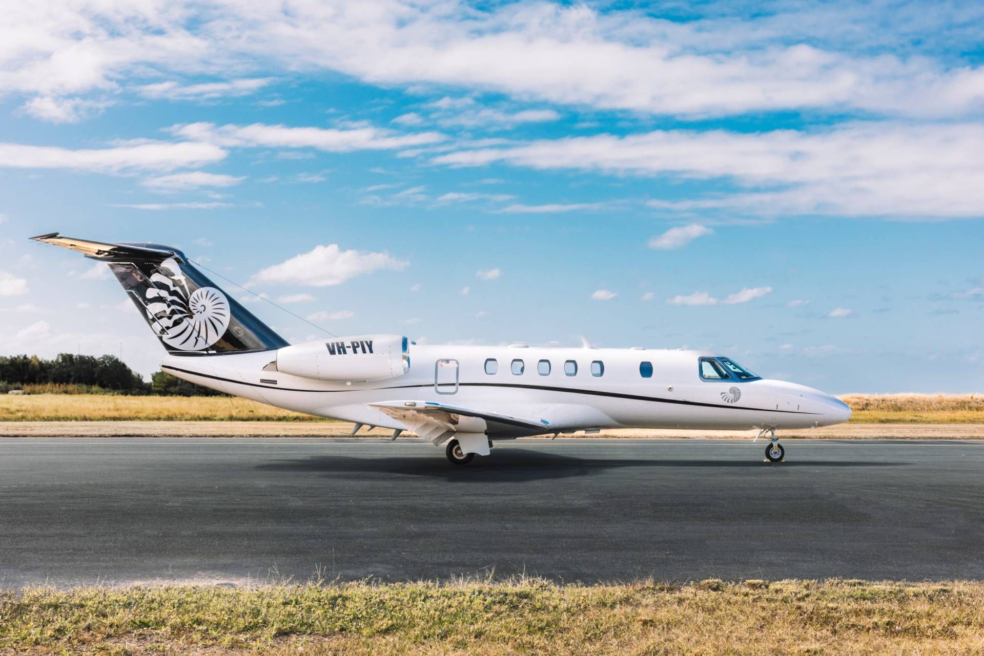 CESSNA CITATION CJ4 - Whitsunday Luxury Yacht Charters